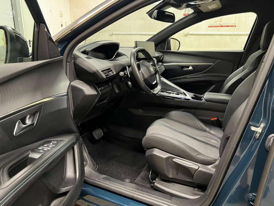 Blue Peugeot 3008 2023 in Marijampole, with an engine capacity of 1.20 L and mileage of 170 thousand km for 15791 €, photo 8 on AUTOMOTO.COM.LV