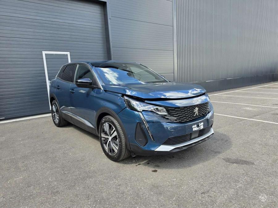 Blue Peugeot 3008 2023 in Kaunas, with an engine capacity of 1.50 L and mileage of 148 thousand km for 10900 €, photo 4 on AUTOMOTO.COM.LV