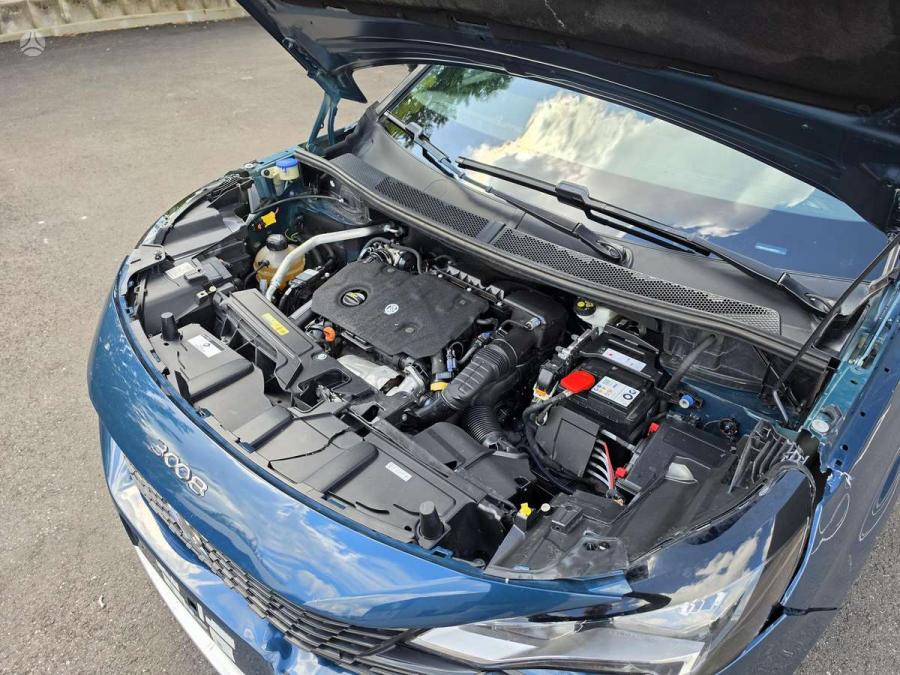 Blue Peugeot 3008 2023 in Kaunas, with an engine capacity of 1.50 L and mileage of 148 thousand km for 10900 €, photo 12 on AUTOMOTO.COM.LV