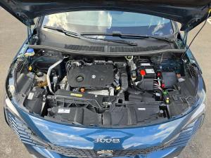 Blue Peugeot 3008 2023 in Kaunas, with an engine capacity of 1.50 L and mileage of 148 thousand km for 10900 €, photo 13 on AUTOMOTO.COM.LV