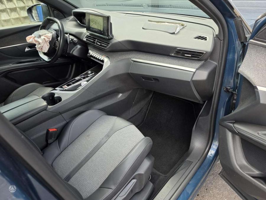 Blue Peugeot 3008 2023 in Kaunas, with an engine capacity of 1.50 L and mileage of 148 thousand km for 10900 €, photo 29 on AUTOMOTO.COM.LV
