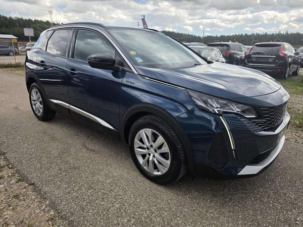 Blue Peugeot 3008 2023 in Vilnius, with an engine capacity of 1.50 L and mileage of 152 thousand km for 14399 €, photo 3 on AUTOMOTO.COM.LV