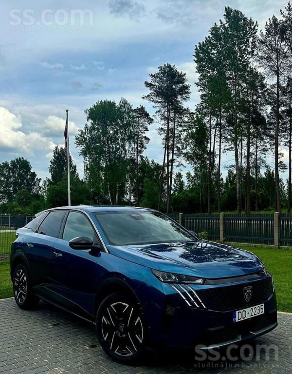 Blue Peugeot 3008 2024 in Riga, with an engine capacity of 1.20 L and mileage of 15 thousand km for 26499 €, photo 1 on AUTOMOTO.COM.LV