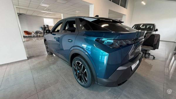 Blue Peugeot 3008 2026 in Siauliai, with an engine capacity of 1.20 L and mileage of 0 thousand km for 34900 €, photo 4 on AUTOMOTO.COM.LV