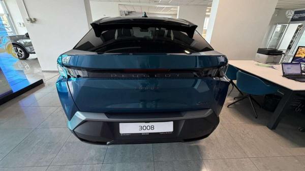 Blue Peugeot 3008 2026 in Siauliai, with an engine capacity of 1.20 L and mileage of 0 thousand km for 34900 €, photo 5 on AUTOMOTO.COM.LV