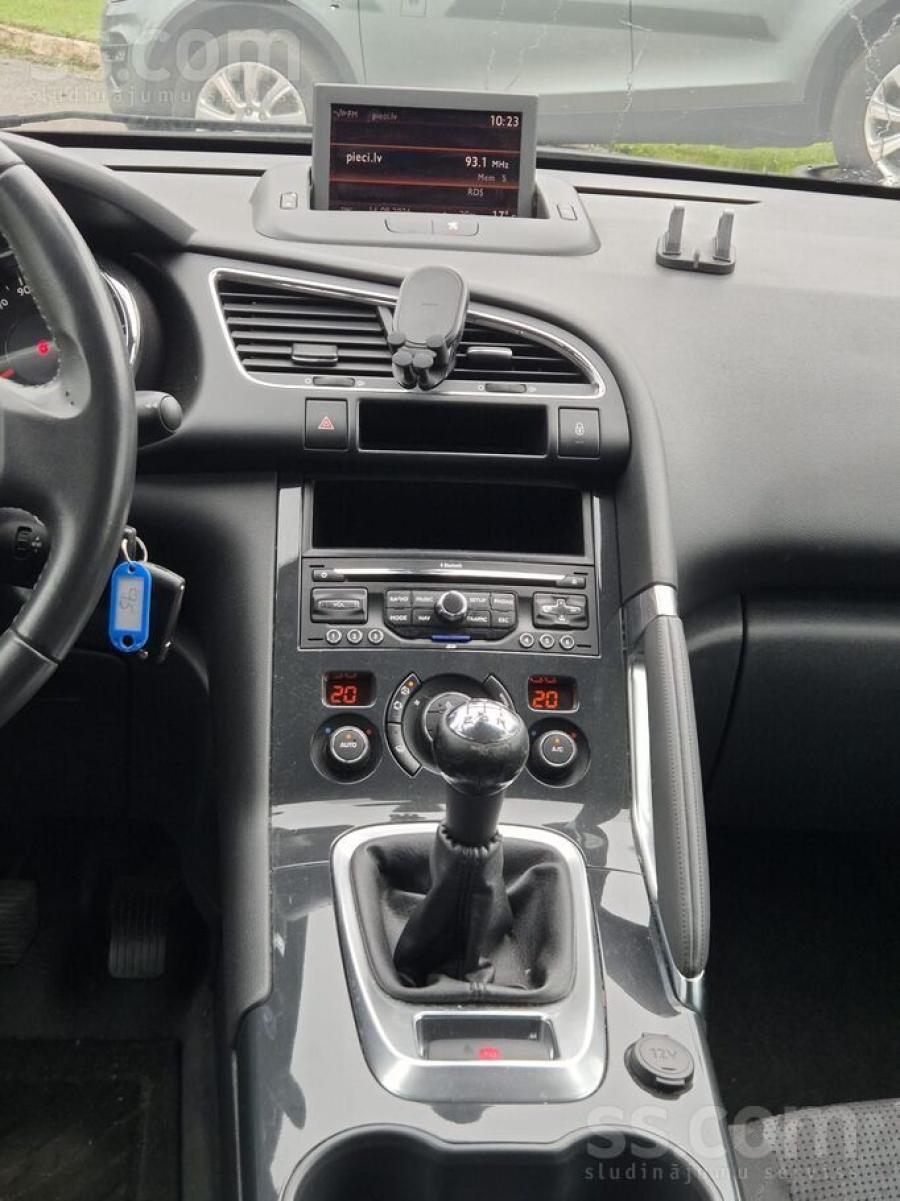 Blue Peugeot 3008 2010 in Riga, with an engine capacity of 1.60 L and mileage of 229 thousand km for 4190 €, photo 12 on AUTOMOTO.COM.LV