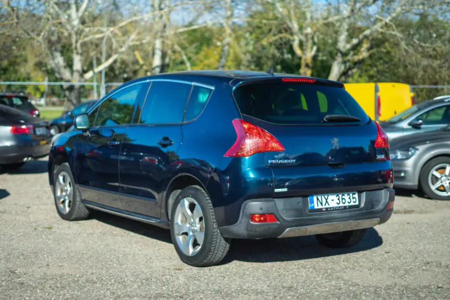 Blue Peugeot 3008 2009 in Liepaja, with an engine capacity of 1.60 L and mileage of 310 thousand km for 3100 €, photo 3 on AUTOMOTO.COM.LV