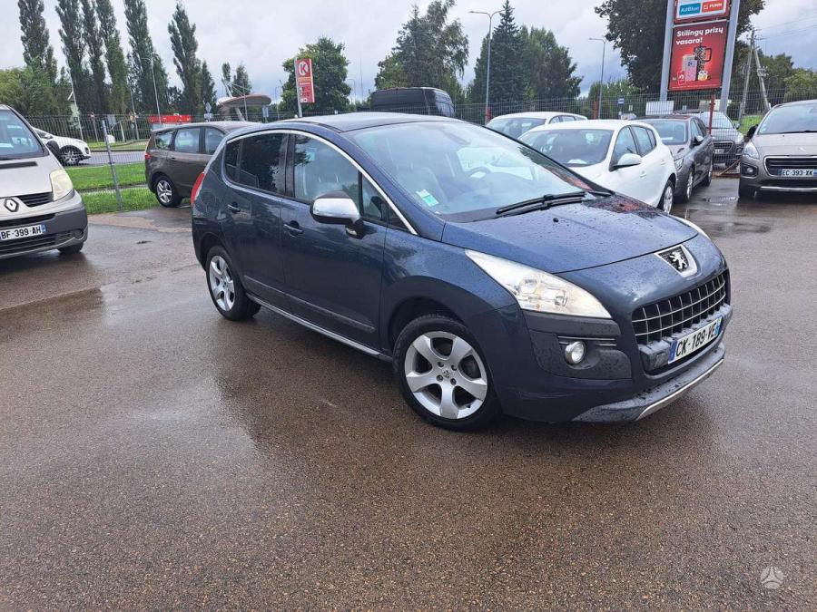 Blue Peugeot 3008 2012 in Taurage, with an engine capacity of 1.60 L and mileage of 241 thousand km for 3750 €, photo 4 on AUTOMOTO.COM.LV