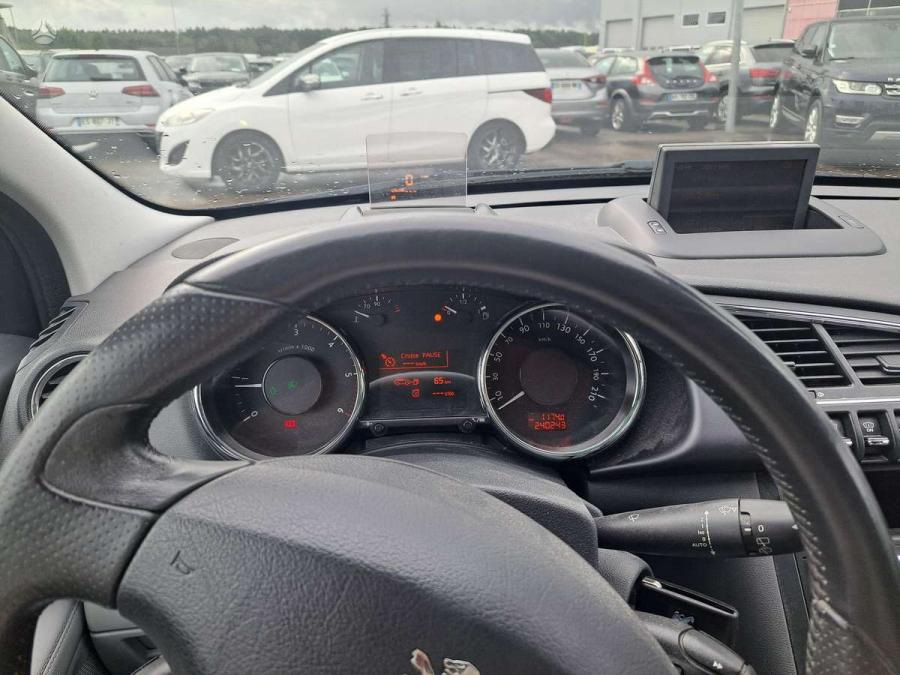 Blue Peugeot 3008 2012 in Taurage, with an engine capacity of 1.60 L and mileage of 241 thousand km for 3750 €, photo 8 on AUTOMOTO.COM.LV