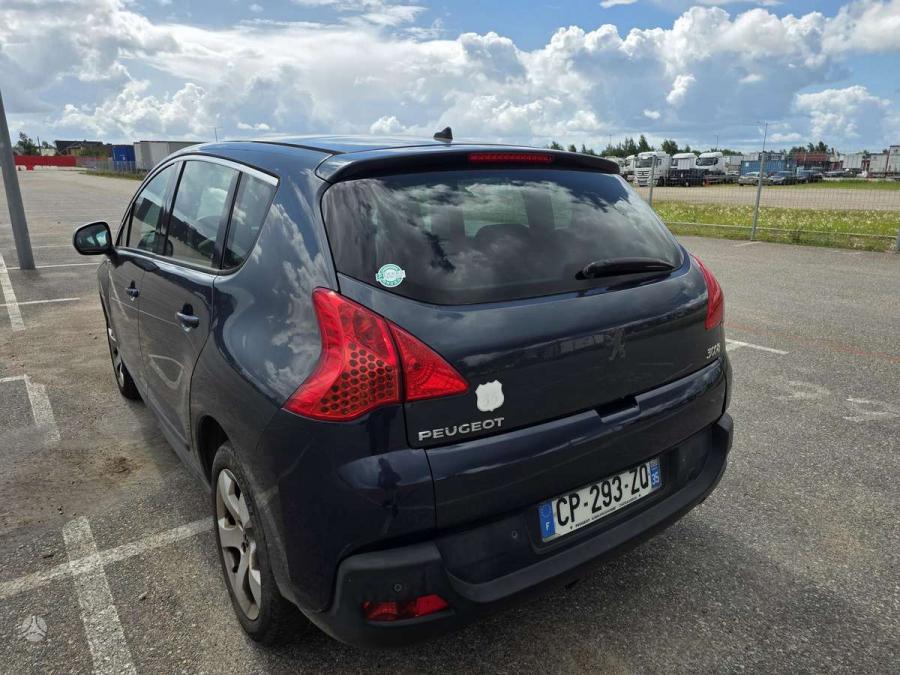 Blue Peugeot 3008 2013 in Vilnius, with an engine capacity of 1.56 L and mileage of 250 thousand km for 3800 €, photo 5 on AUTOMOTO.COM.LV