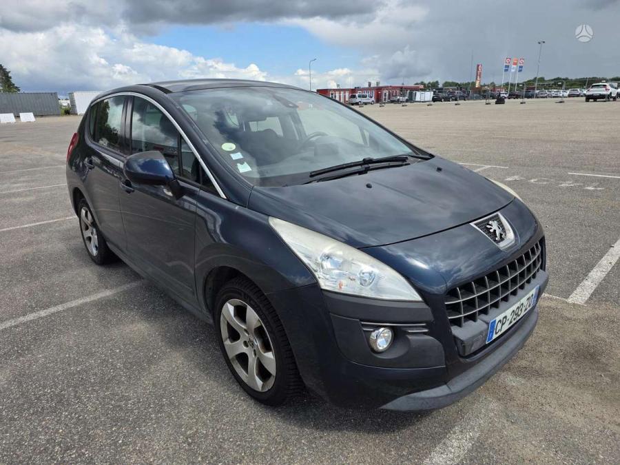 Blue Peugeot 3008 2013 in Vilnius, with an engine capacity of 1.56 L and mileage of 250 thousand km for 3800 €, photo 8 on AUTOMOTO.COM.LV