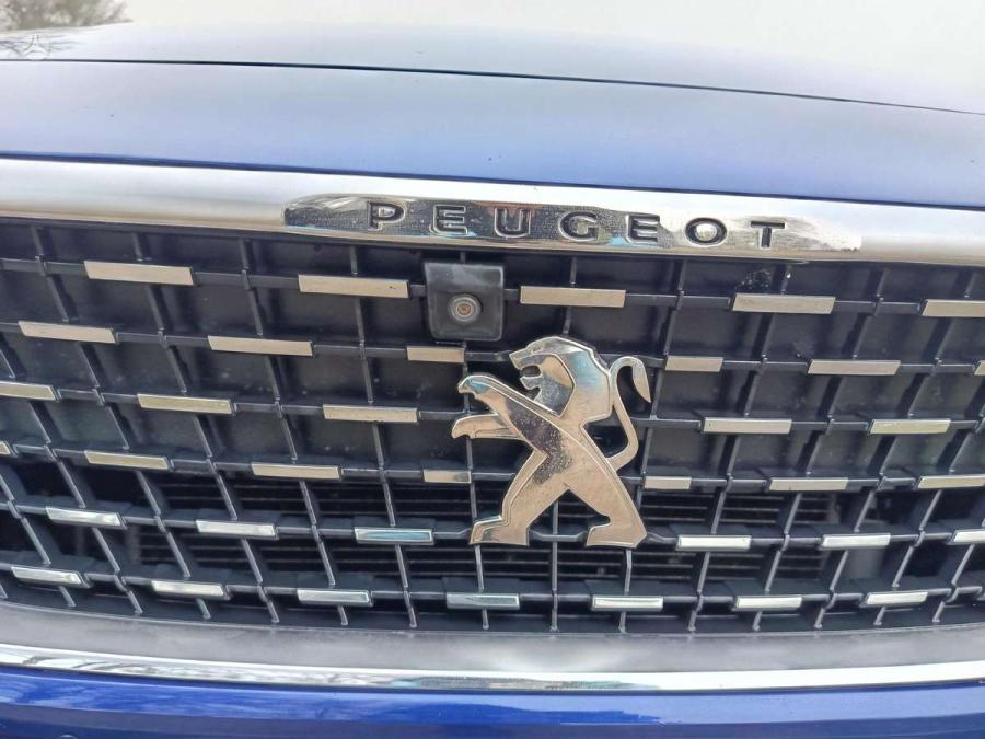 Blue Peugeot 3008 2017 in Taurage, with an engine capacity of 2.00 L and mileage of 188 thousand km for 12500 €, photo 5 on AUTOMOTO.COM.LV