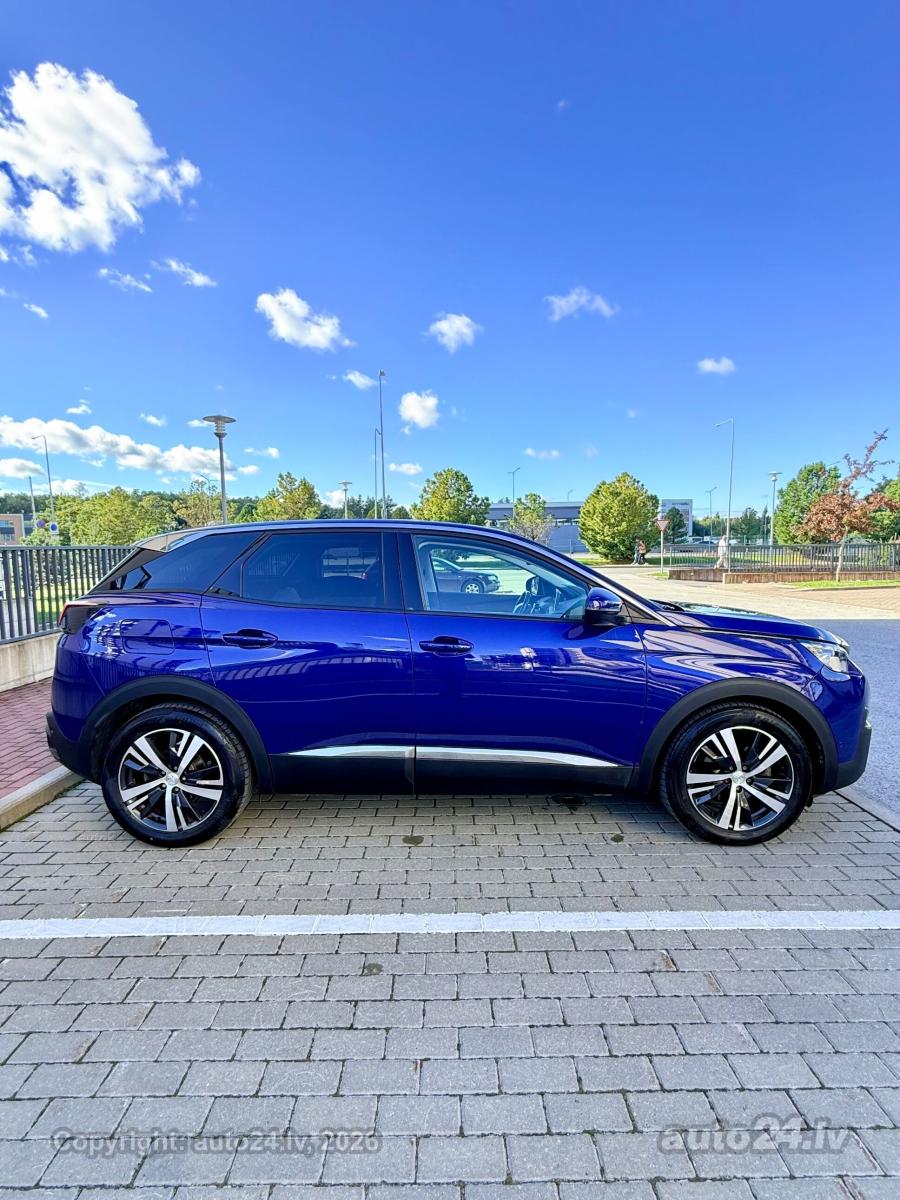 Blue Peugeot 3008 2017 in Tallinn, with an engine capacity of 1.20 L and mileage of 173 thousand km for 11199 €, photo 5 on AUTOMOTO.COM.LV