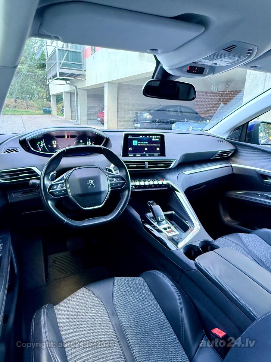 Blue Peugeot 3008 2017 in Tallinn, with an engine capacity of 1.20 L and mileage of 173 thousand km for 11199 €, photo 10 on AUTOMOTO.COM.LV