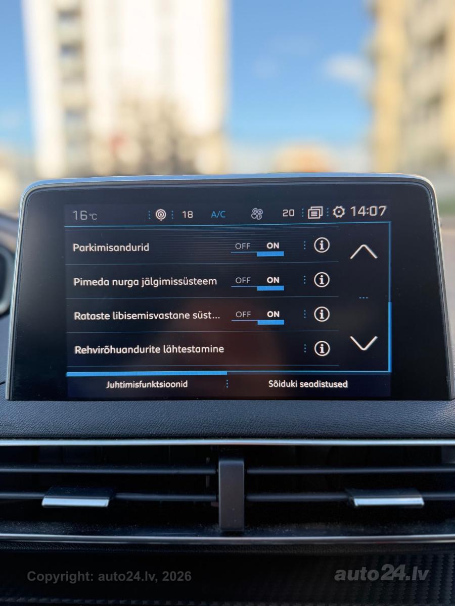 Blue Peugeot 3008 2017 in Tallinn, with an engine capacity of 1.20 L and mileage of 173 thousand km for 11199 €, photo 16 on AUTOMOTO.COM.LV