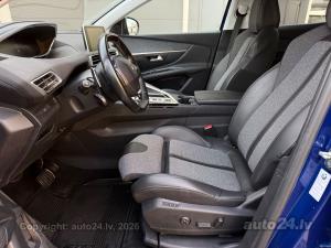 Blue Peugeot 3008 2018 in Tallinn, with an engine capacity of 1.20 L and mileage of 120 thousand km for 11900 €, photo 8 on AUTOMOTO.COM.LV