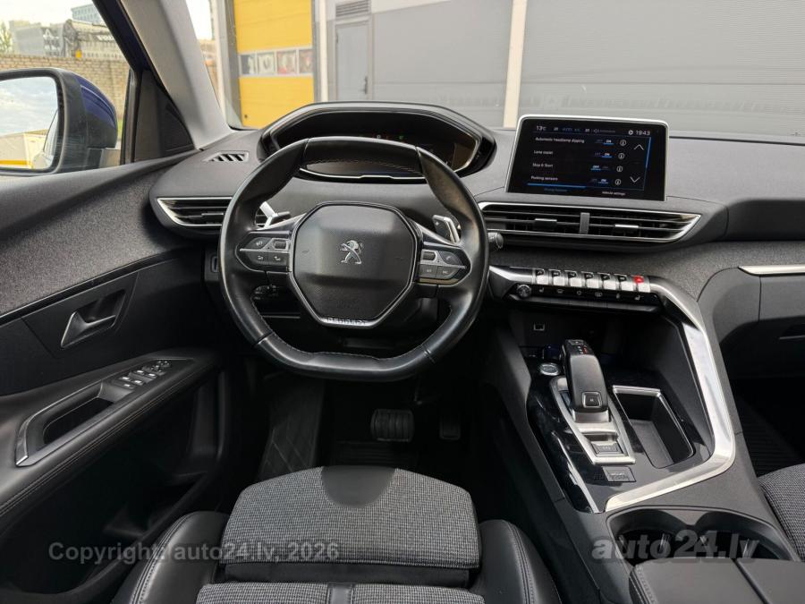 Blue Peugeot 3008 2018 in Tallinn, with an engine capacity of 1.20 L and mileage of 120 thousand km for 11900 €, photo 13 on AUTOMOTO.COM.LV
