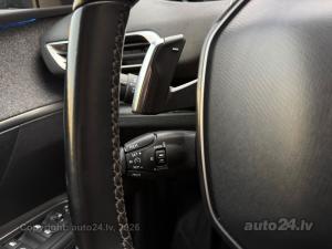 Blue Peugeot 3008 2018 in Tallinn, with an engine capacity of 1.20 L and mileage of 120 thousand km for 11900 €, photo 16 on AUTOMOTO.COM.LV