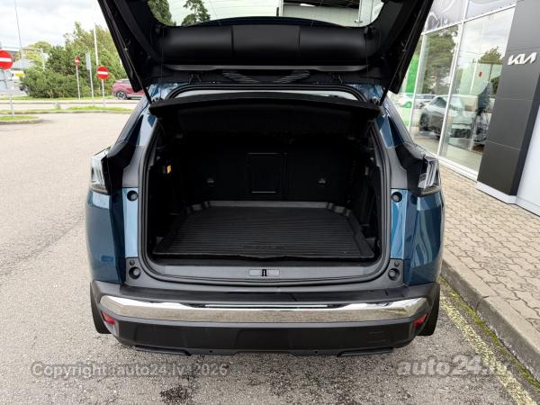 Peugeot 3008 2021 in Tallinn on AUTOMOTO.COM.LV Blue Peugeot 3008 2021 in Tallinn, with an engine capacity of 1.50 L and mileage of 132 thousand km for 14900 €, photo 7 on AUTOMOTO.COM.LV