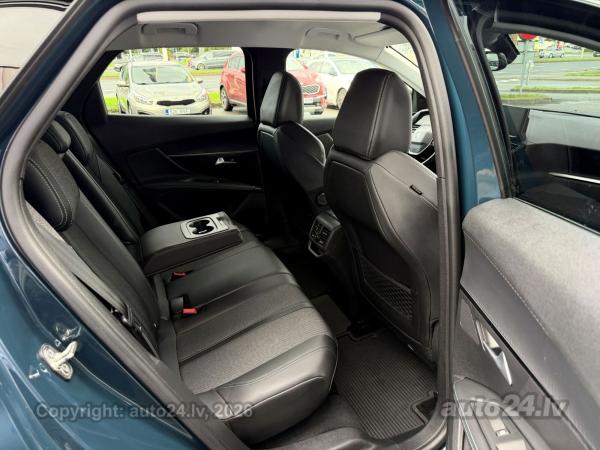 Peugeot 3008 2022 Tallina vietnē Zils Peugeot 3008 2022 Tallina, ar dzinēja tilpumu 1.50 L un nobraukumu 96 tūkst. km par 19900 €, foto 6 vietnē AUTOMOTO.COM.LV