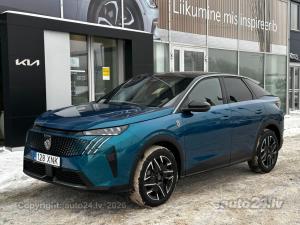Zils Peugeot 3008 2024 Tallina, ar dzinēja tilpumu 1.20 L un nobraukumu 20 tūkst. km par 29900 €, foto  vietnē AUTOMOTO.COM.LV