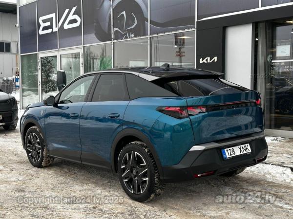 Zils Peugeot 3008 2024 Tallina, ar dzinēja tilpumu 1.20 L un nobraukumu 20 tūkst. km par 29900 €, foto 3 vietnē AUTOMOTO.COM.LV