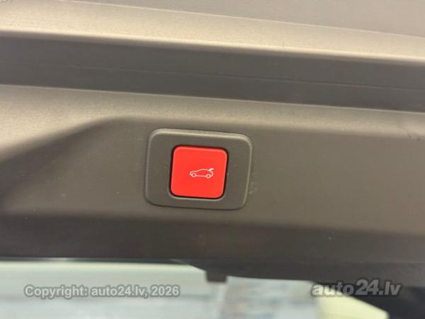 Zils Peugeot 3008 2024 Tallina, ar dzinēja tilpumu 0.00 L un nobraukumu 32 tūkst. km par 33900 €, foto 7 vietnē AUTOMOTO.COM.LV