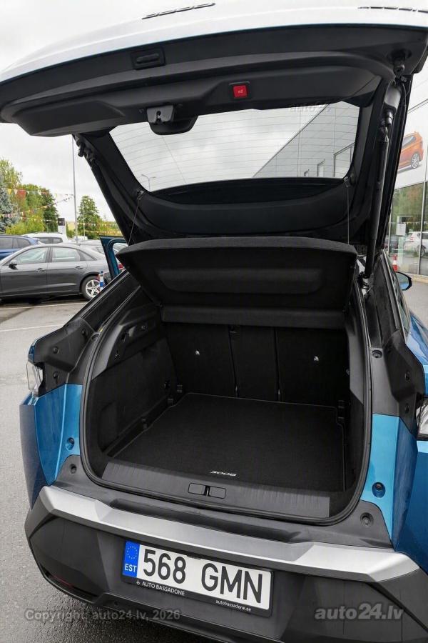 Zils Peugeot 3008 2024 Tallina, ar dzinēja tilpumu 1.20 L un nobraukumu 37 tūkst. km par 30000 €, foto 9 vietnē AUTOMOTO.COM.LV