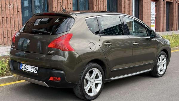 Brown Peugeot 3008 2009 in Vilnius, with an engine capacity of 1.60 L and mileage of 132 thousand km for 2400 €, photo 4 on AUTOMOTO.COM.LV