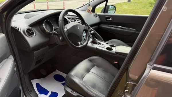 Brown Peugeot 3008 2009 in Vilnius, with an engine capacity of 1.60 L and mileage of 132 thousand km for 2400 €, photo 6 on AUTOMOTO.COM.LV