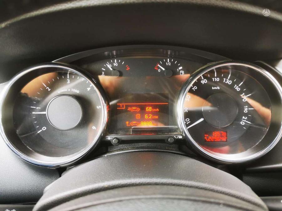 Brūns Peugeot 3008 2009 Klaipėda, ar dzinēja tilpumu 2.00 L un nobraukumu 229 tūkst. km par 3850 €, foto 29 vietnē AUTOMOTO.COM.LV