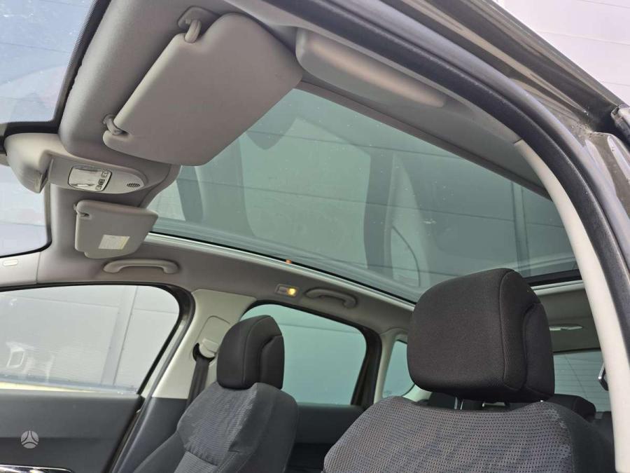 Brūns Peugeot 3008 2009 Šauļi, ar dzinēja tilpumu 1.60 L un nobraukumu 199 tūkst. km par 2500 €, foto 16 vietnē AUTOMOTO.COM.LV
