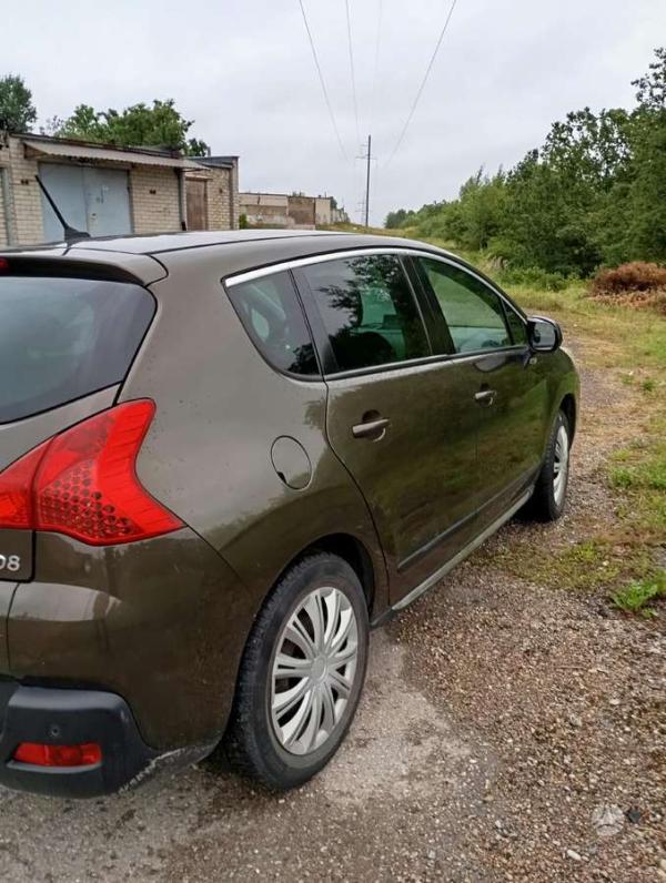 Brown Peugeot 3008 2010 in Jonava, with an engine capacity of 1.56 L and mileage of 264 thousand km for 3200 €, photo 9 on AUTOMOTO.COM.LV