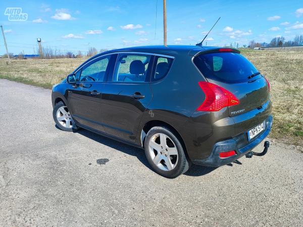Brown Peugeot 3008 2010 in Klaipeda, with an engine capacity of 1.60 L and mileage of 268 thousand km for 2600 €, photo 2 on AUTOMOTO.COM.LV