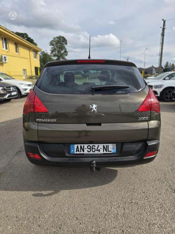Brown Peugeot 3008 2010 in Taurage, with an engine capacity of 1.56 L and mileage of 255 thousand km for 3300 €, photo 6 on AUTOMOTO.COM.LV