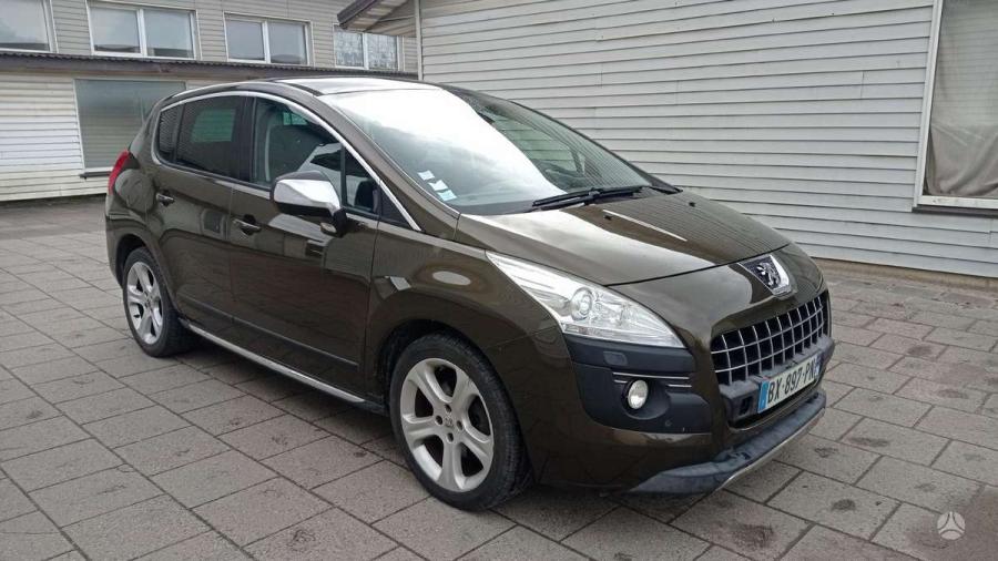 Brown Peugeot 3008 2011 in Vilnius, with an engine capacity of 2.00 L and mileage of 298 thousand km for 4700 €, photo 3 on AUTOMOTO.COM.LV