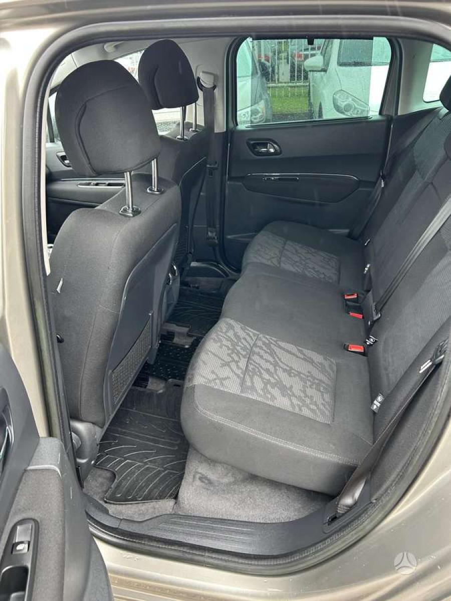 Brown Peugeot 3008 2011 in Marijampole, with an engine capacity of 1.56 L and mileage of 223 thousand km for 3750 €, photo 15 on AUTOMOTO.COM.LV