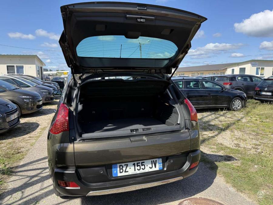 Brown Peugeot 3008 2011 in Vilnius, with an engine capacity of 1.56 L and mileage of 242 thousand km for 3800 €, photo 18 on AUTOMOTO.COM.LV