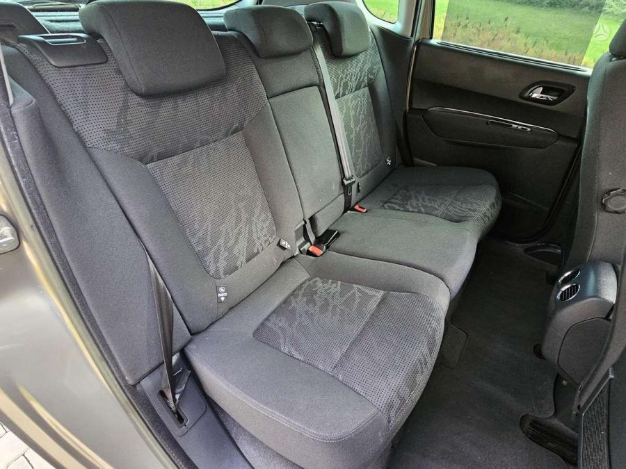 Brūns Peugeot 3008 2013 Viļņa, ar dzinēja tilpumu 2.00 L un nobraukumu 185 tūkst. km par 4950 €, foto 23 vietnē AUTOMOTO.COM.LV