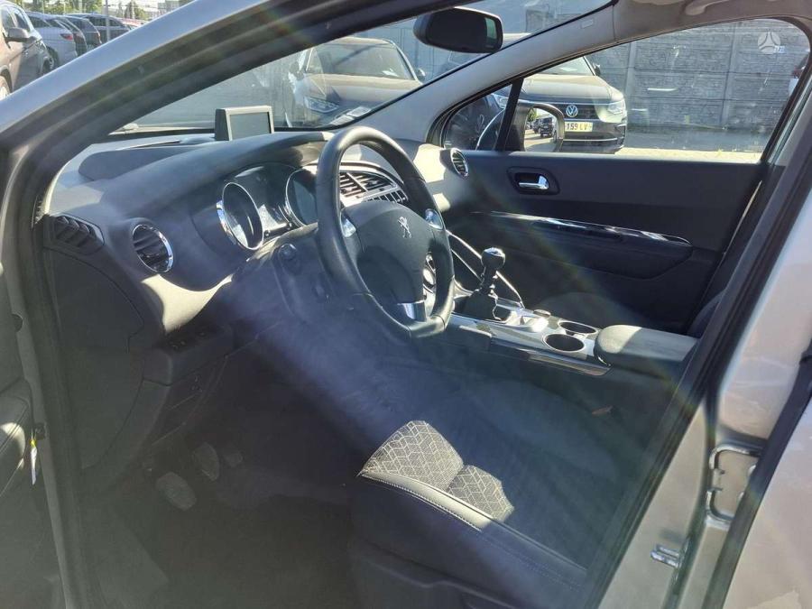Brūns Peugeot 3008 2014 Tauragė, ar dzinēja tilpumu 1.56 L un nobraukumu 239 tūkst. km par 5400 €, foto 9 vietnē AUTOMOTO.COM.LV