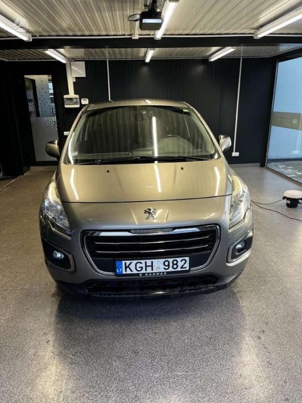 Brown Peugeot 3008 2015 in Kaunas, with an engine capacity of 1.56 L and mileage of 436 thousand km for 4000 €, photo 1 on AUTOMOTO.COM.LV