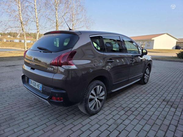 Brown Peugeot 3008 2015 in Vilnius, with an engine capacity of 1.56 L and mileage of 262 thousand km for 5800 €, photo 4 on AUTOMOTO.COM.LV
