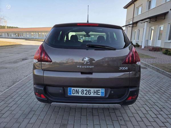 Brown Peugeot 3008 2015 in Vilnius, with an engine capacity of 1.56 L and mileage of 262 thousand km for 5800 €, photo 5 on AUTOMOTO.COM.LV