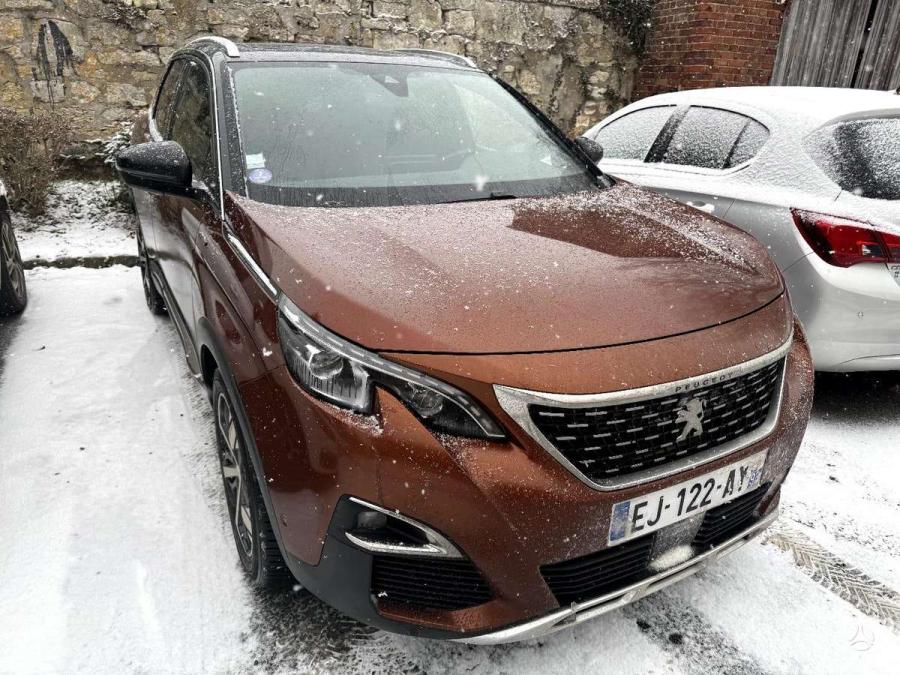 Brown Peugeot 3008 2017 in Taurage, with an engine capacity of 1.20 L and mileage of 75 thousand km for 9800 €, photo 2 on AUTOMOTO.COM.LV