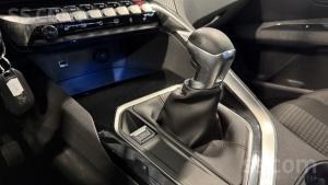 Brūns Peugeot 3008 2017 Rīga, ar dzinēja tilpumu 1.20 L un nobraukumu 180 tūkst. km par 11900 €, foto 23 vietnē AUTOMOTO.COM.LV