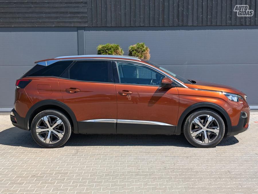 Brown Peugeot 3008 2017 in Siauliai, with an engine capacity of 1.20 L and mileage of 116 thousand km for 13400 €, photo 5 on AUTOMOTO.COM.LV