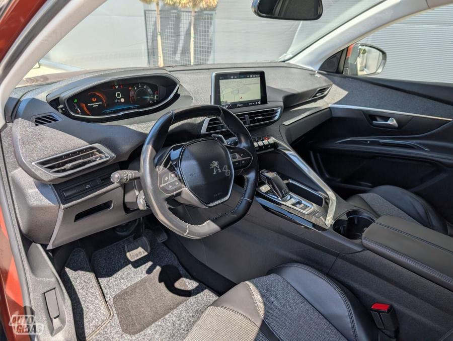 Brown Peugeot 3008 2017 in Siauliai, with an engine capacity of 1.20 L and mileage of 116 thousand km for 13400 €, photo 10 on AUTOMOTO.COM.LV