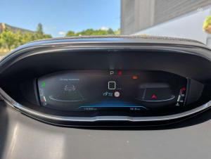Brown Peugeot 3008 2017 in Siauliai, with an engine capacity of 1.20 L and mileage of 116 thousand km for 13400 €, photo 10 on AUTOMOTO.COM.LV