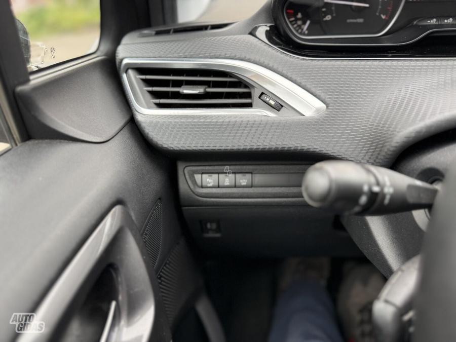 Brūns Peugeot 3008 2017 Utena, ar dzinēja tilpumu 1.20 L un nobraukumu 123 tūkst. km par 5950 €, foto 17 vietnē AUTOMOTO.COM.LV
