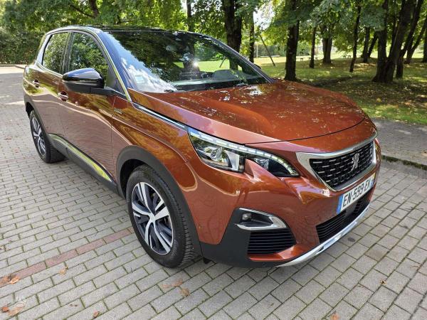 Brown Peugeot 3008 2017 in Taurage, with an engine capacity of 1.20 L and mileage of 114 thousand km for 9300 €, photo 1 on AUTOMOTO.COM.LV